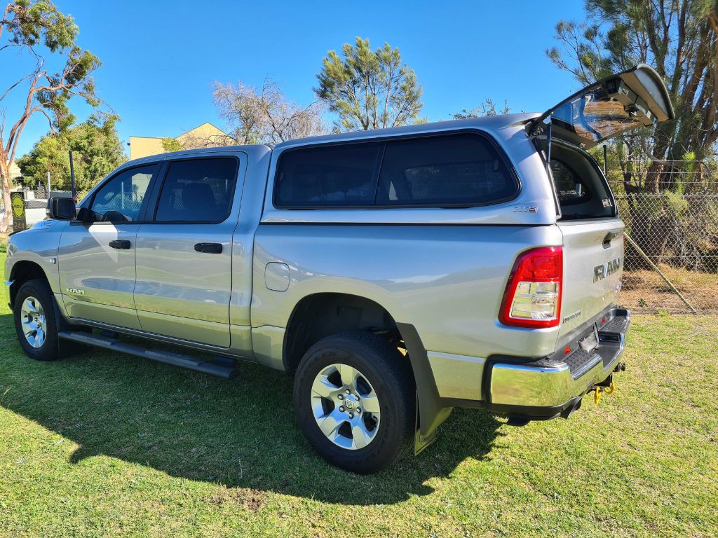 SJS Premium Fibreglass Canopy for American Pickups – Canopies WA